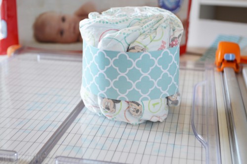 Quick & Easy Diaper Cake - First Time Mom Gift - The Happy Scraps